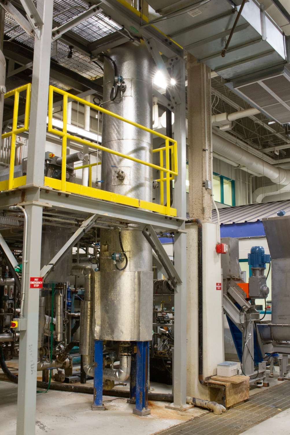 Pressurized Reaction Tower System - InnoTech Alberta